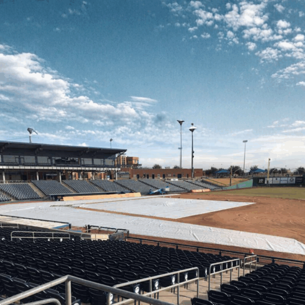 Winter-Coat™ Ground Blankets - Putterman Athletics